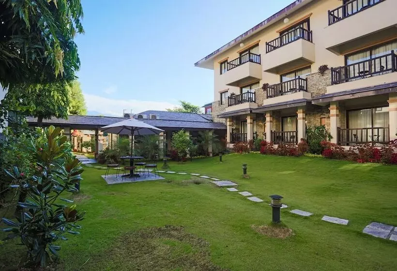 Atithi Resort & Spa, hotel en Pokhara - Nautalia Viajes